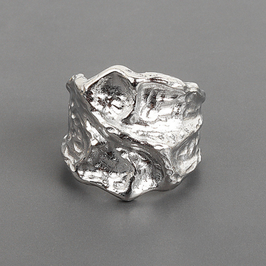 Limited Edition Crinkle Design Ring for Unique Style – Elisabeth Schmidt